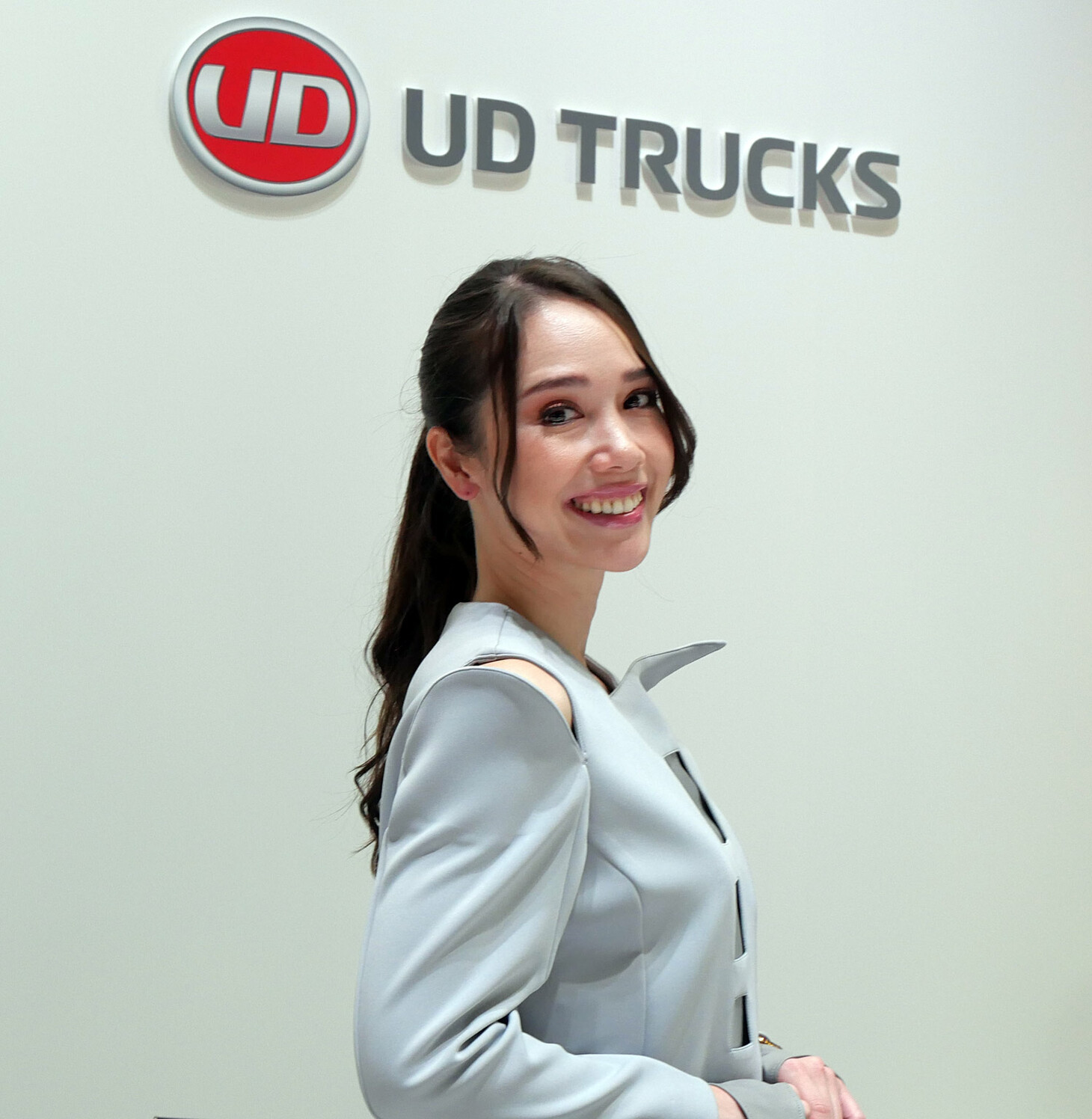 【ジャパンモビリティショー2023】コンパニオン ビジュアル37枚 【画像・写真】 - webCG