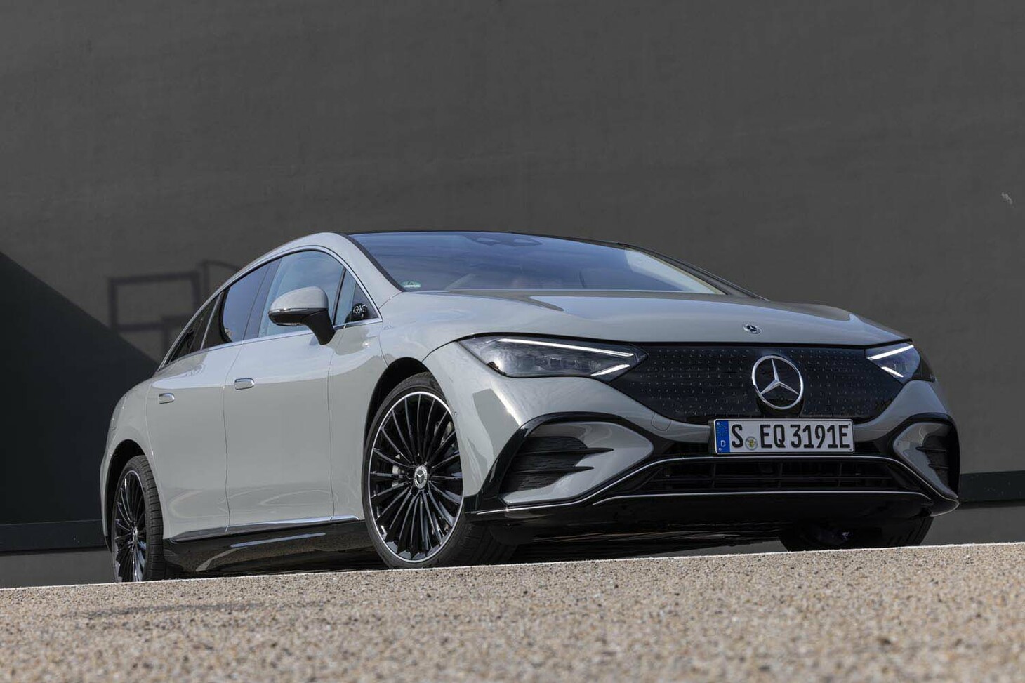メルセデス・ベンツEQE350＋（RWD）【海外試乗記】 ドライバーズBEV - webCG