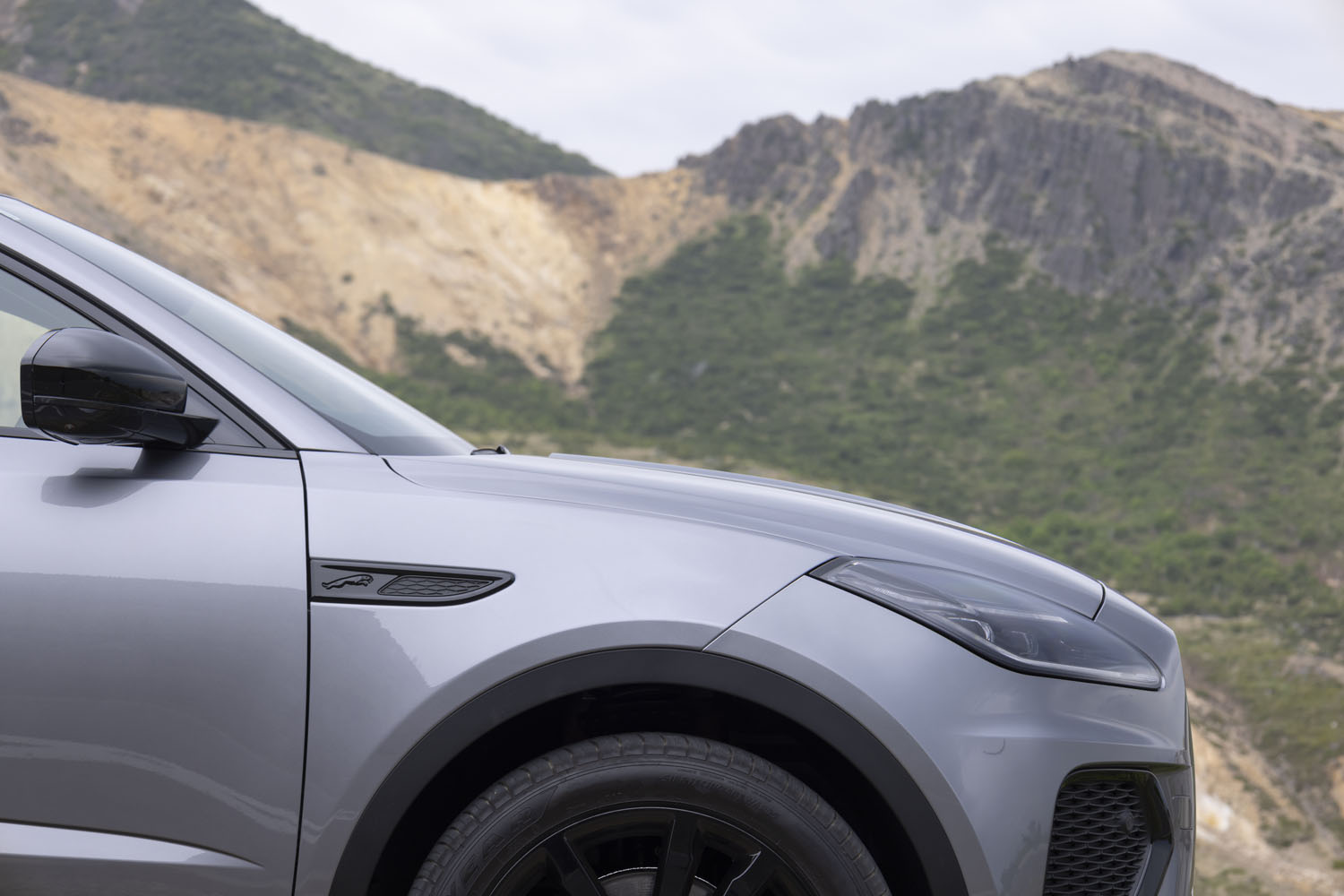 「E-PACE」と「F-PACE」のPHEVがジャガーの新時代を告げる 【JAGUAR ～スポーツPHEVという選択肢～＜AD＞】 - webCG