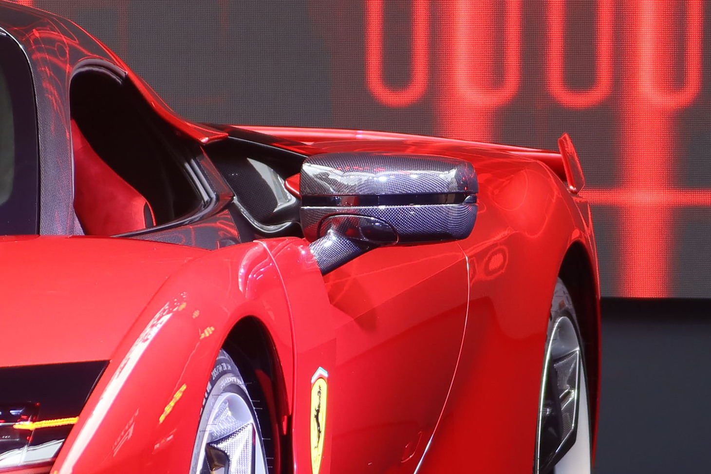 フェラーリF80 内装・外装など66枚 【画像・写真】 - webCG