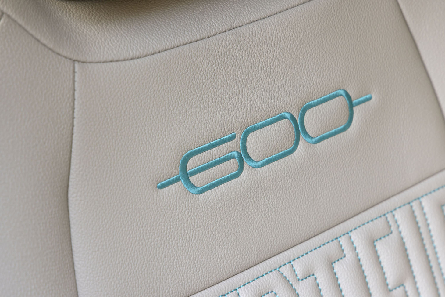 フィアット600eラプリマ（FWD）【試乗記】 の画像24枚 - webCG