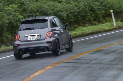 アバルト595 F595（後編） - webCG