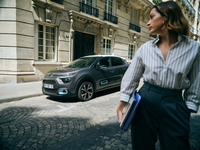 「シトロエンC3」に女性ファッション誌『ELLE』とのコラボレーションモデル登場 【ニュース】 - webCG