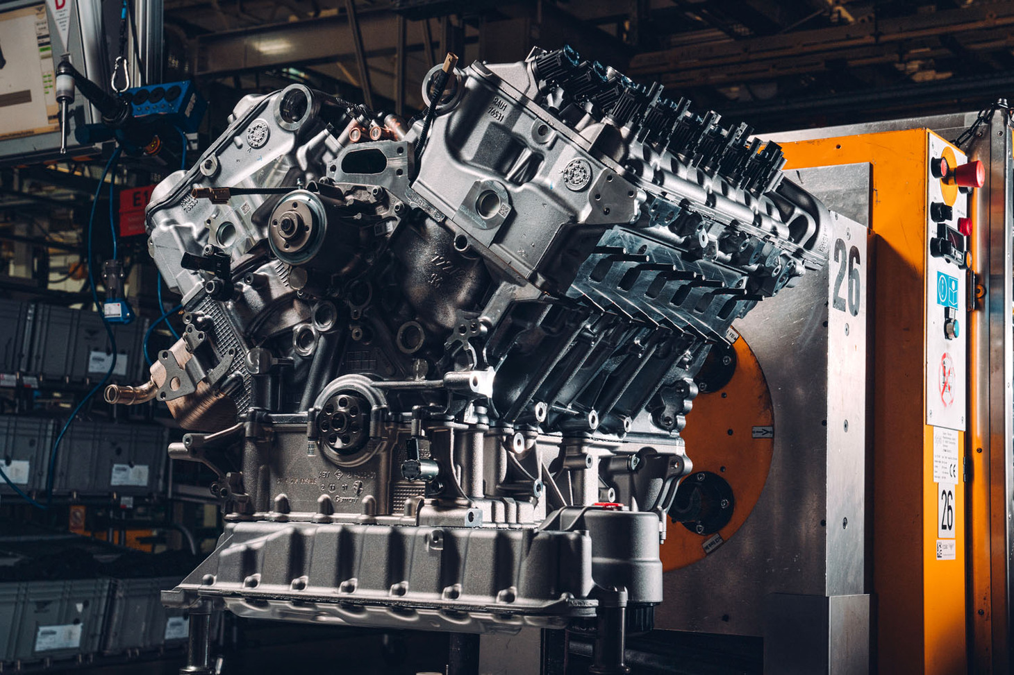 孤高の多気筒ユニット、W12エンジンとは何だったのか の画像6枚 - webCG