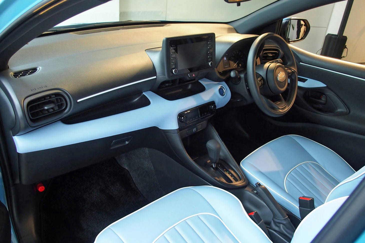 ミツオカ・ビュート ストーリー 内装・外装など61枚 【画像・写真】 - webCG