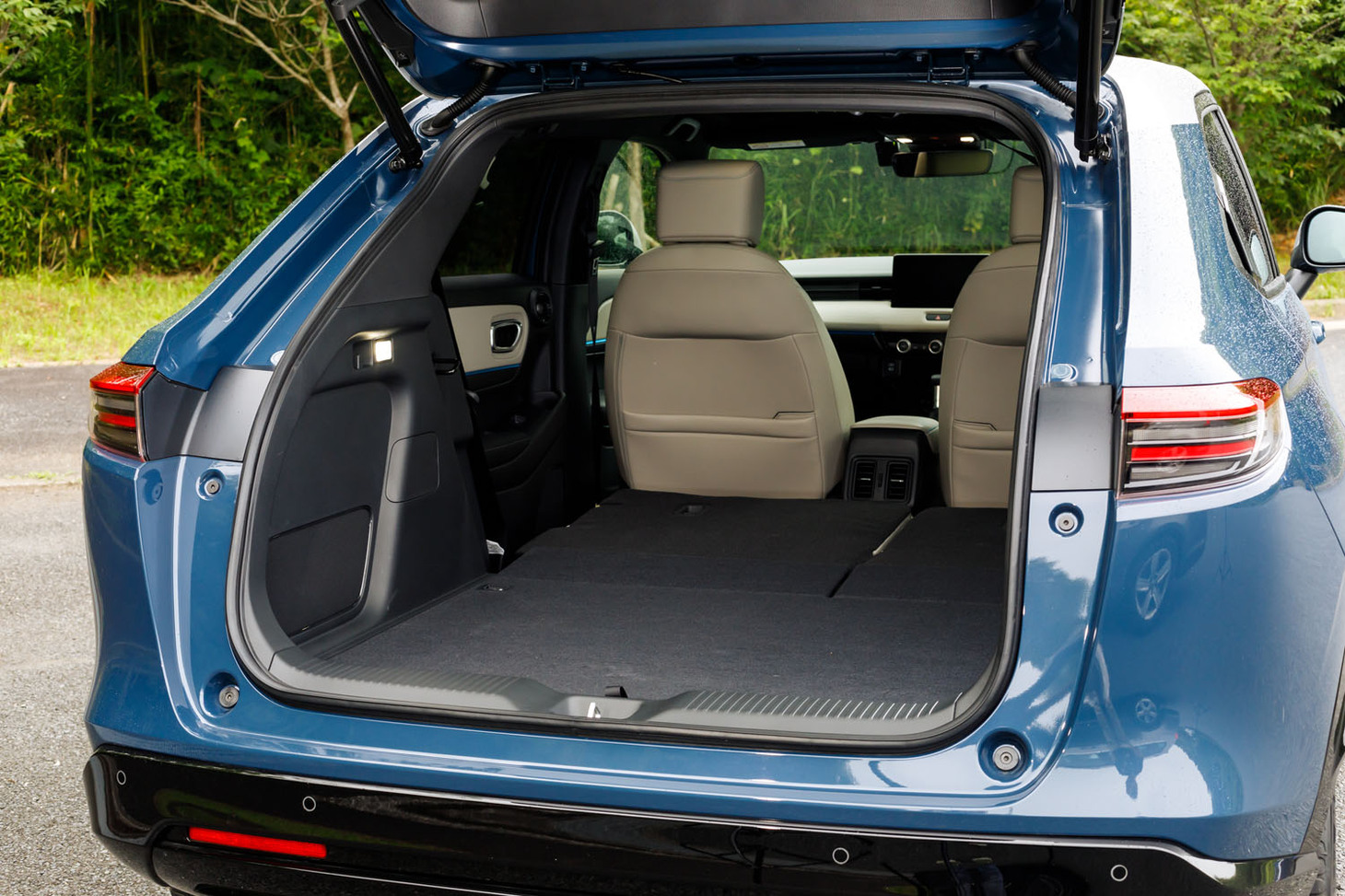 ホンダ・ヴェゼルe：HEV Z PLaYパッケージ（4WD）【試乗記】 の画像17枚 - webCG