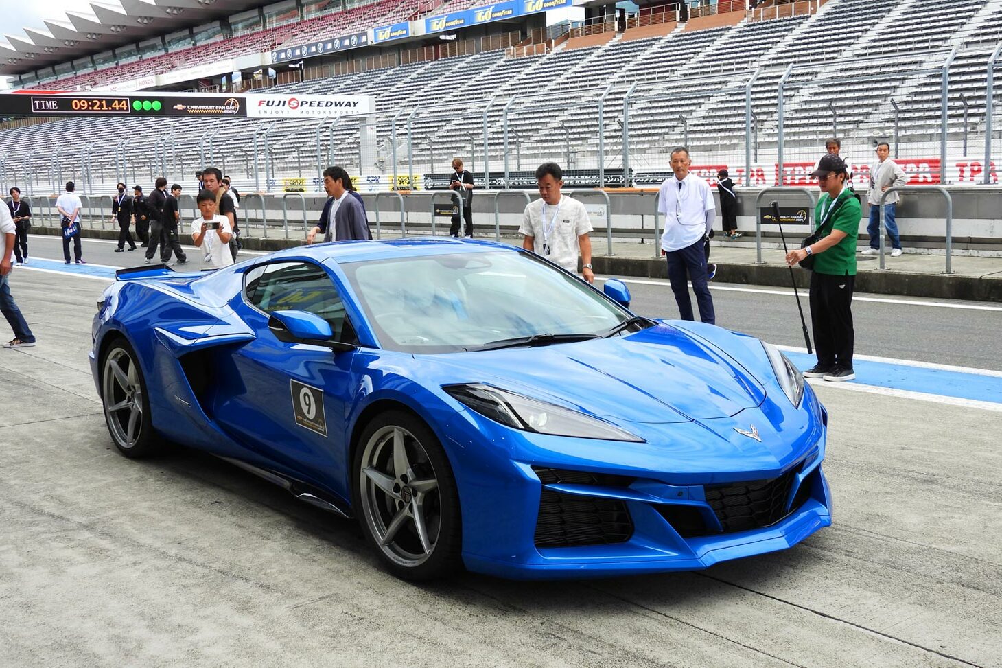 シボレー・コルベットE-Ray 内装・外装など57枚 【画像・写真】 - webCG