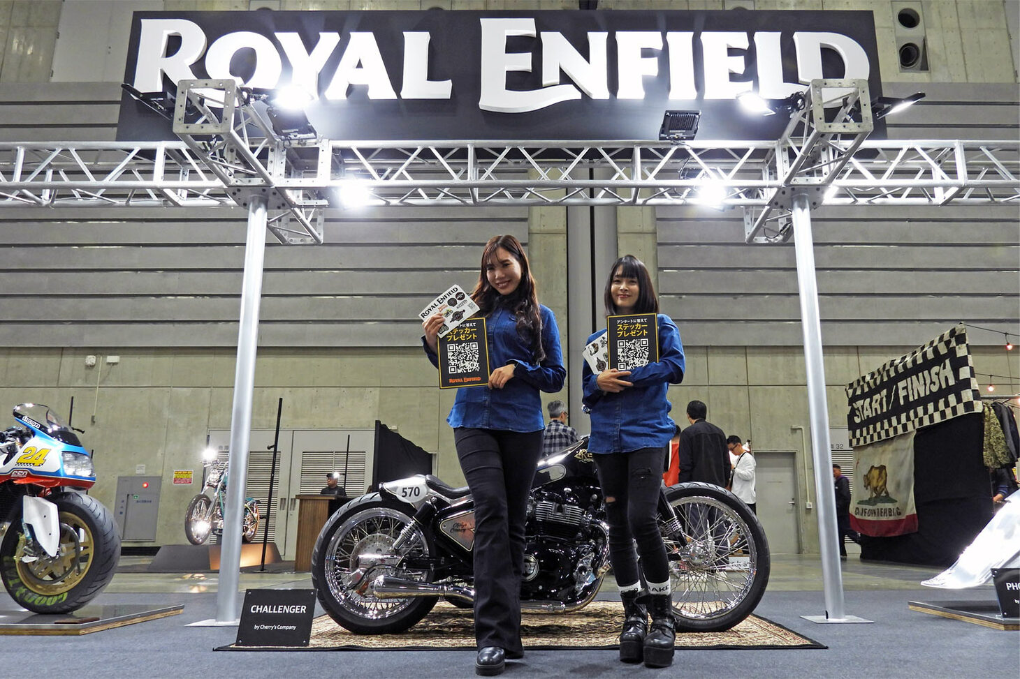 「ヨコハマホットロッドカスタムショー2024」の会場から（ロイヤルエンフィールド） ビジュアル76枚 【画像・写真】 - webCG