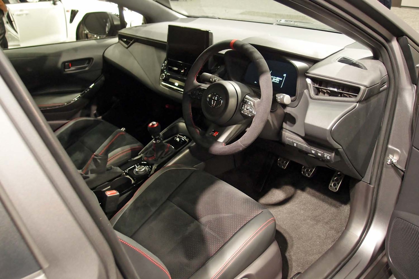 トヨタGRカローラRZ／GRカローラ モリゾウエディション 内装・外装など35枚 【画像・写真】 - webCG