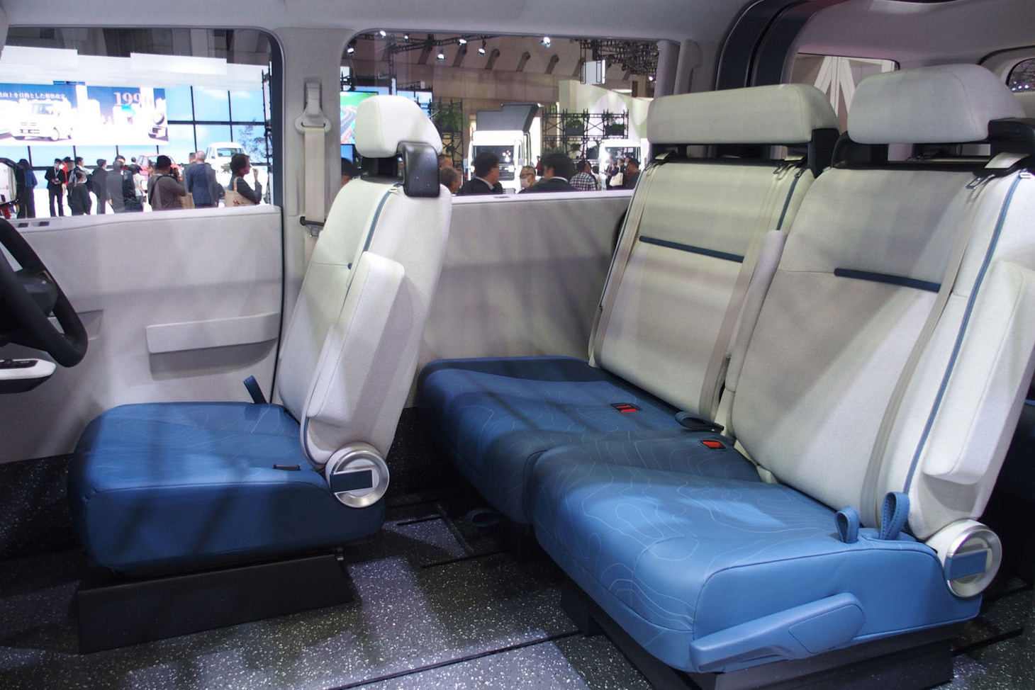 ジャパンモビリティショー2023（トヨタ車体） 内装・外装など73枚 【画像・写真】 - webCG