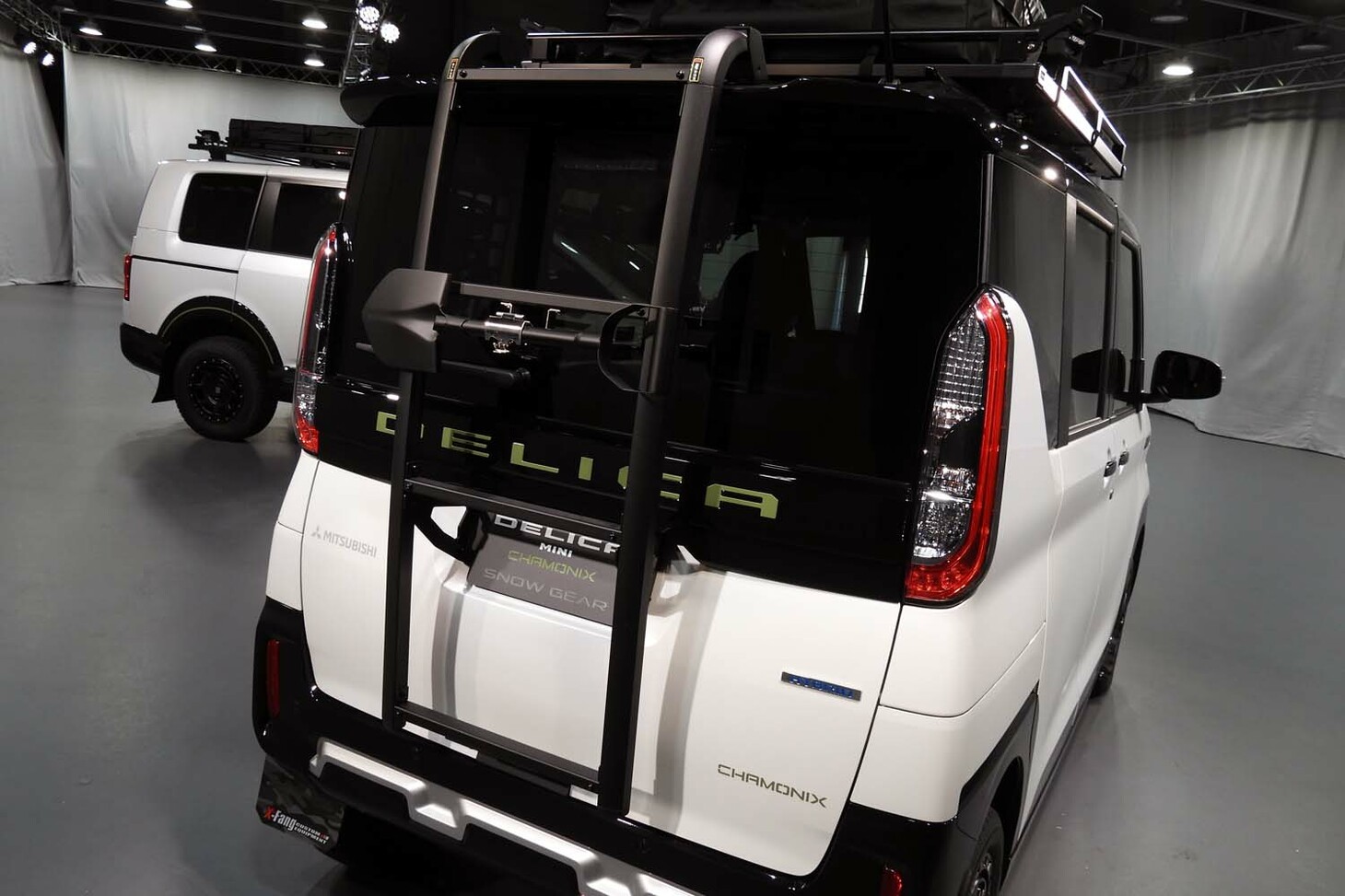 三菱デリカミニCHAMONIX SNOW GEAR（シャモニースノーギア） 内装・外装など35枚 【画像・写真】 - webCG