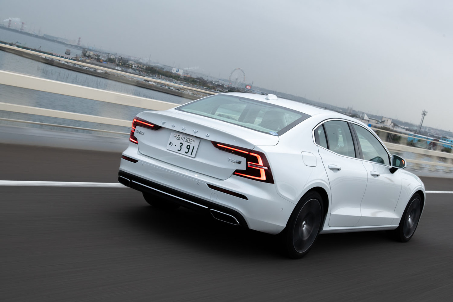 ボルボS60 T6 Twin Engine AWDインスクリプション（4WD/8AT）【試乗記】 の画像17枚 - webCG