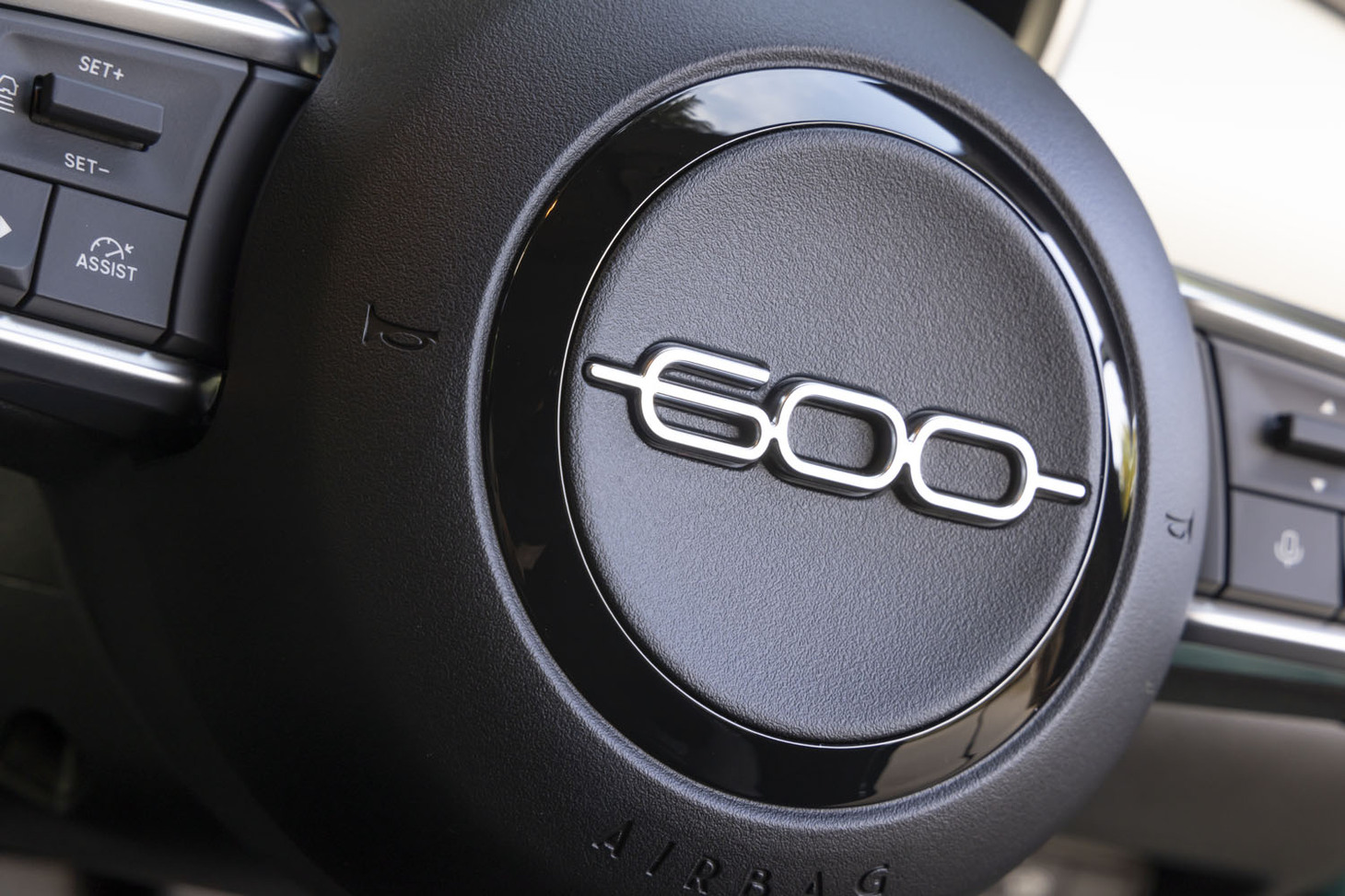 フィアット600eラプリマ（FWD）【試乗記】 の画像24枚 - webCG