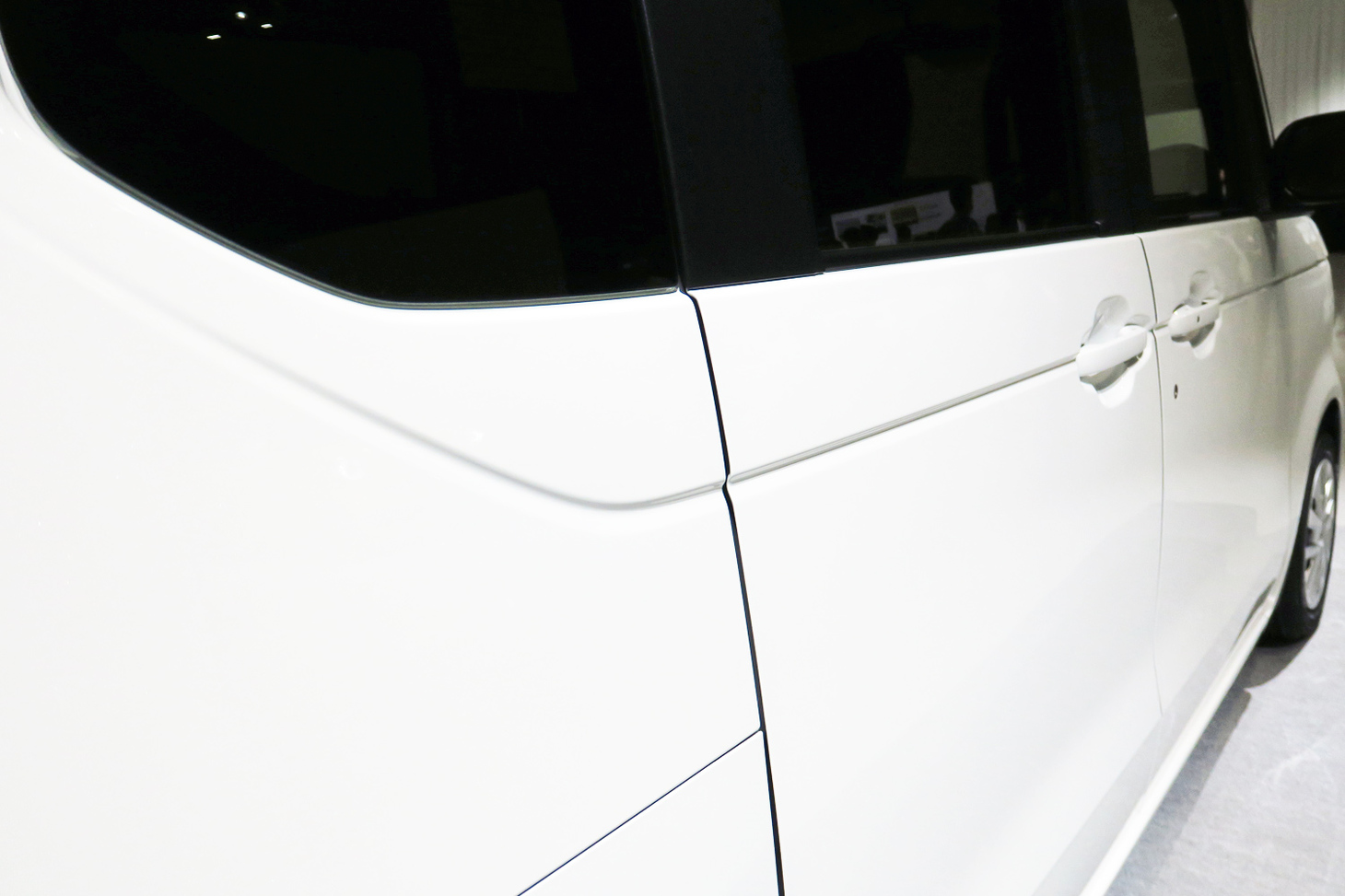 新型ホンダN-BOX／N-BOXカスタム 内装・外装など127枚 【画像・写真】 - webCG