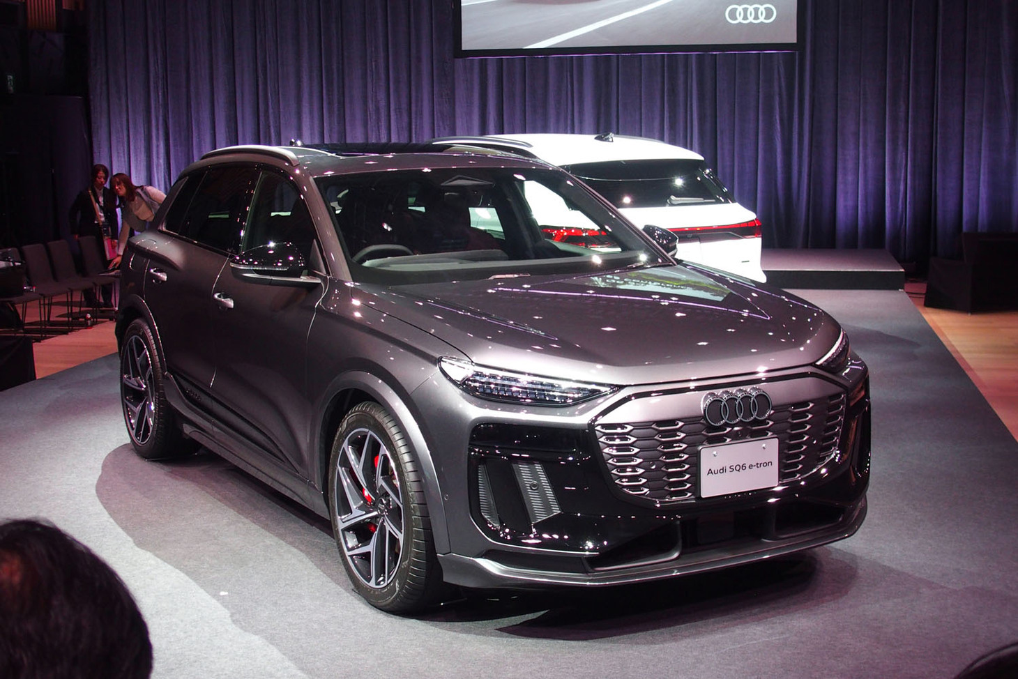 アウディQ6 e-tron 内装・外装など67枚 【画像・写真】 - webCG