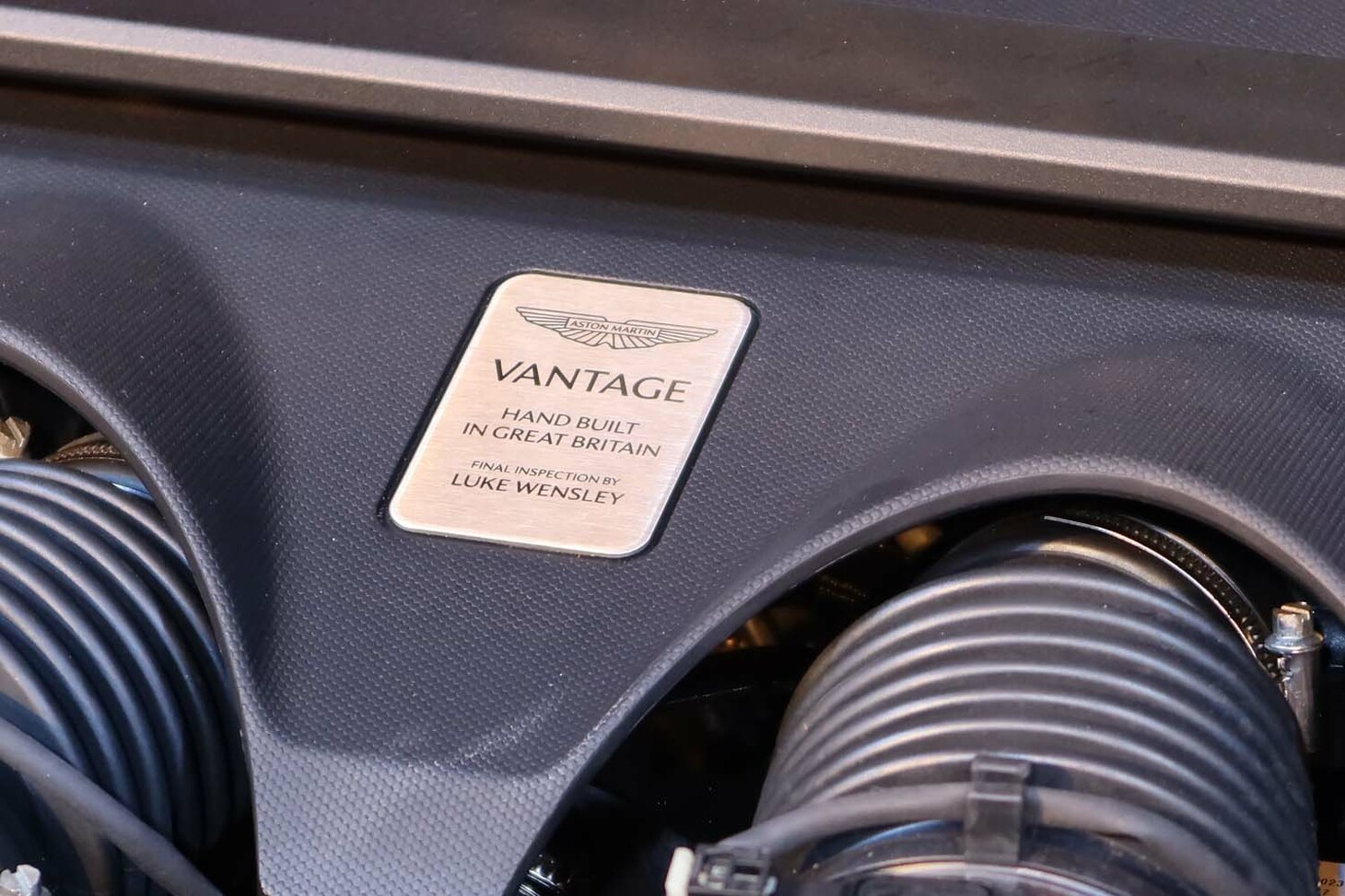 アストンマーティン・ヴァンテージ 内装・外装など36枚 【画像・写真】 - webCG