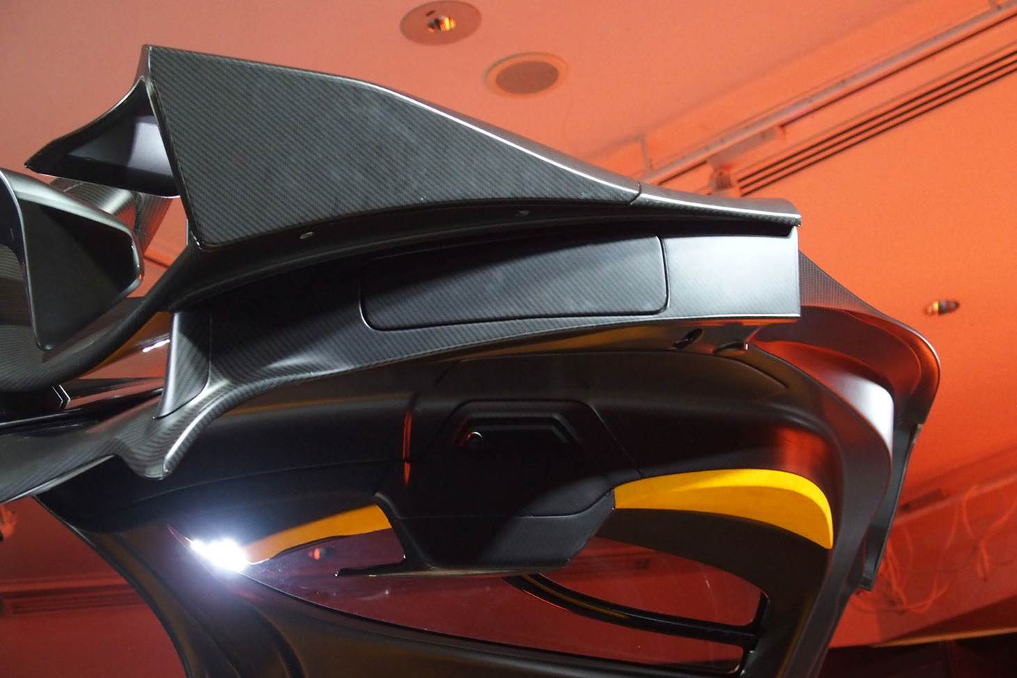 マクラーレンW1 内装・外装など60枚 【画像・写真】 - webCG