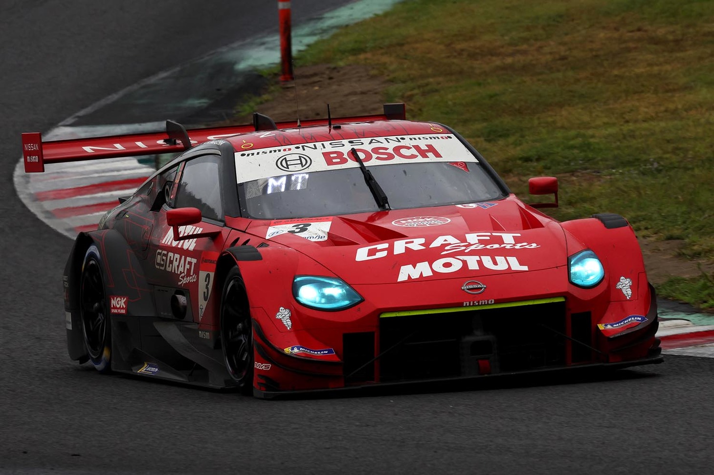 SUPER GT第6戦でNo.3 CRAFTSPORTS MOTUL Zが今季2勝目 【ニュース】 の画像3枚 - webCG