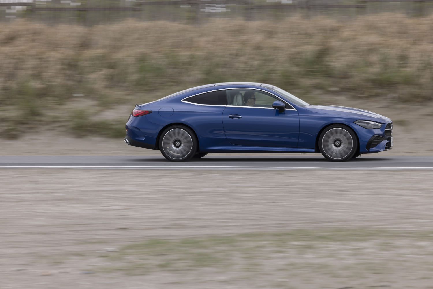 メルセデス・ベンツCLE クーペで至高のドライビングプレジャーを味わう 【メルセデス流“王道のクーペ”がかなえる世界＜AD＞】 - webCG