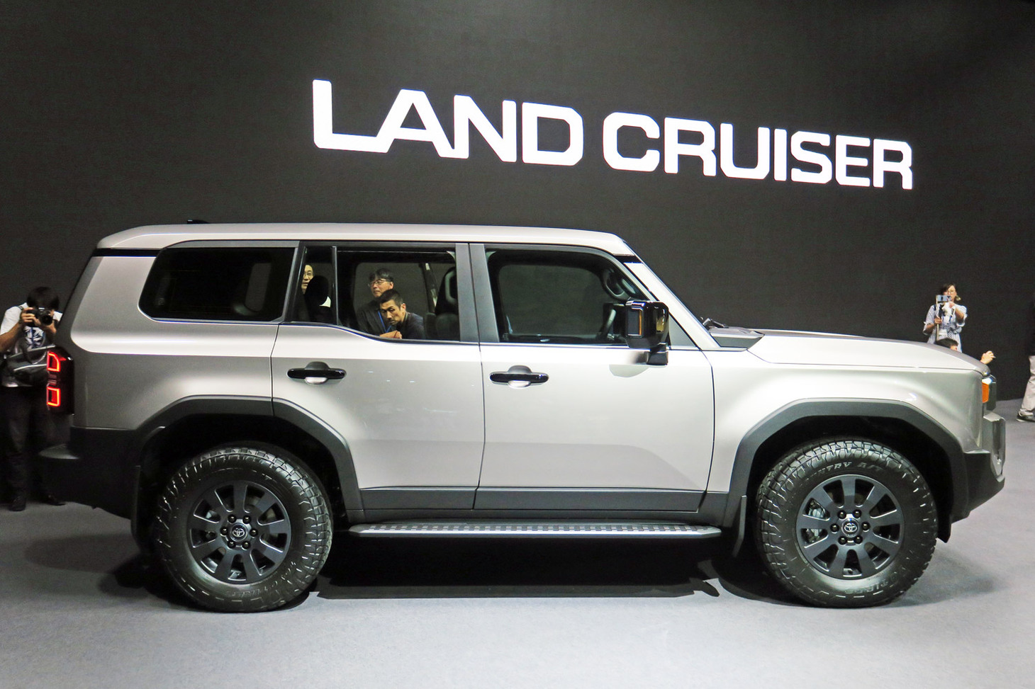 トヨタ・ランドクルーザー“250” 内装・外装など73枚 【画像・写真】 - webCG