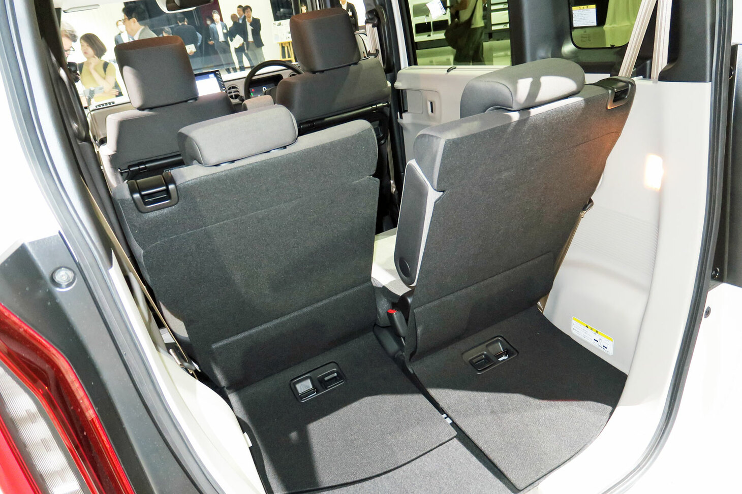 新型ホンダN-BOX／N-BOXカスタム 内装・外装など127枚 【画像・写真】 - webCG