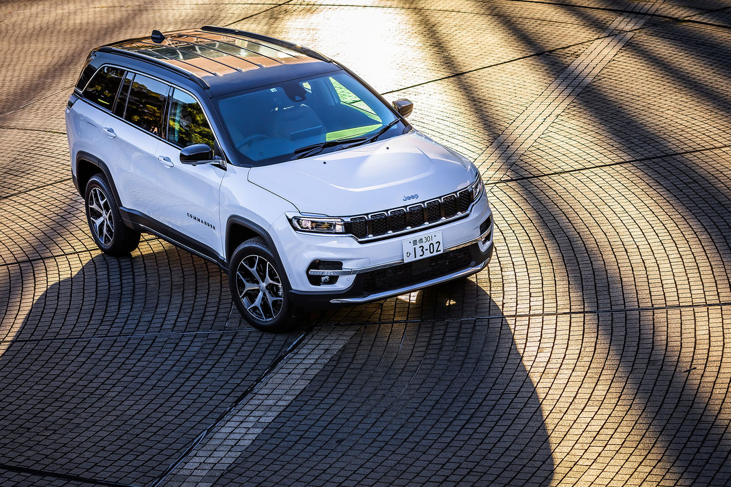 ジープ・コマンダー リミテッド（4WD/9AT）【試乗記】 どうにも憎めない - webCG