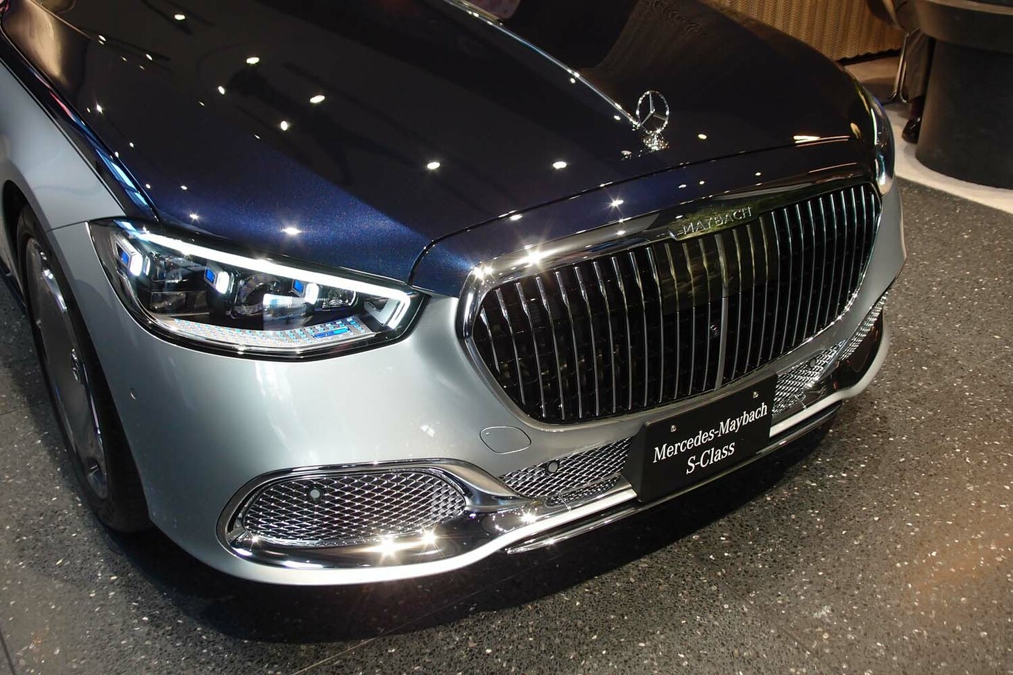 メルセデス・マイバッハS680 4MATICエディション100 内装・外装など26枚 【画像・写真】 - webCG