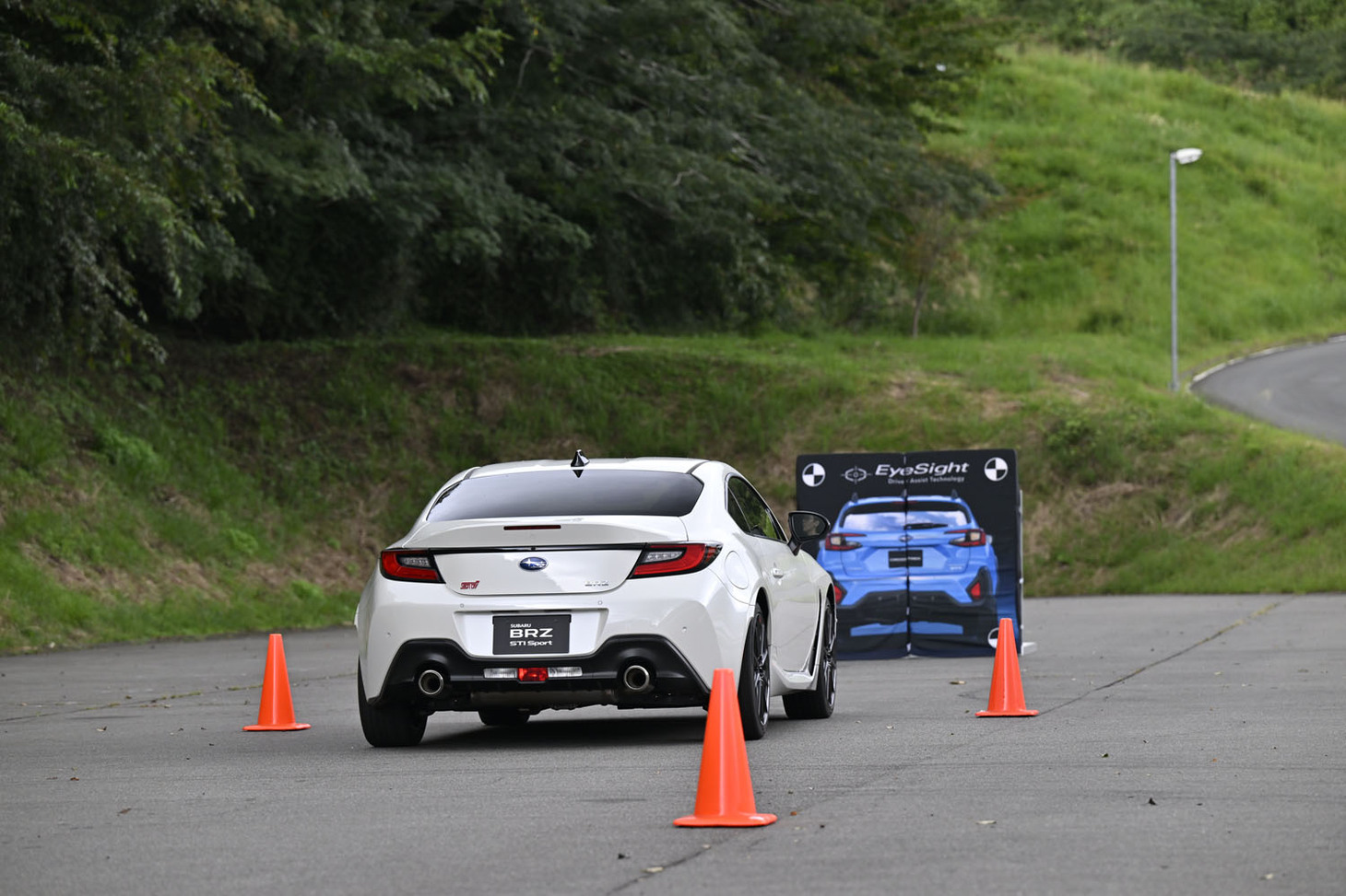 「スバルBRZ STI Sport」でMT車用の「アイサイト」を試す の画像13枚 - webCG