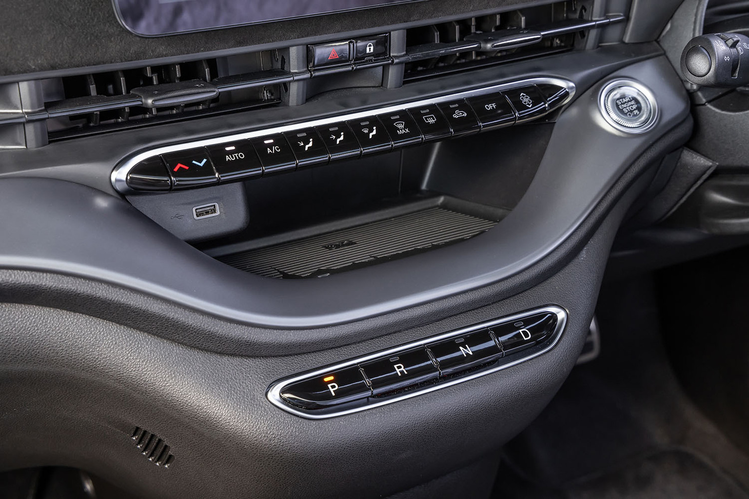 アバルト500eツーリスモ ハッチバック（FWD）【試乗記】 の画像21枚 - webCG