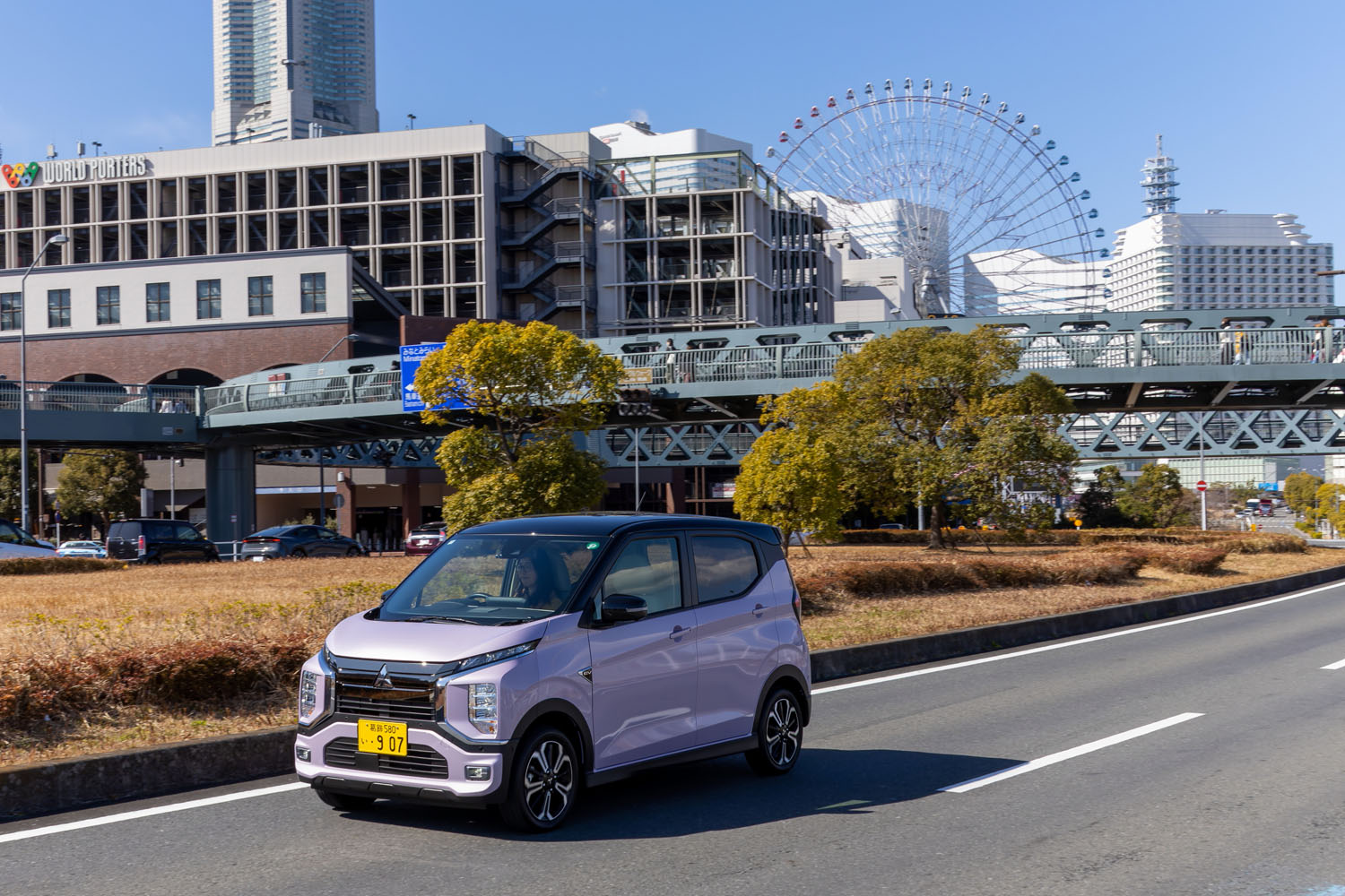 小さなクルマで大満足 三菱eKクロスEVの魅力に迫る 【できる軽でもっといいカーライフ 三菱eKクロスEVで行こう＜AD＞】 - webCG