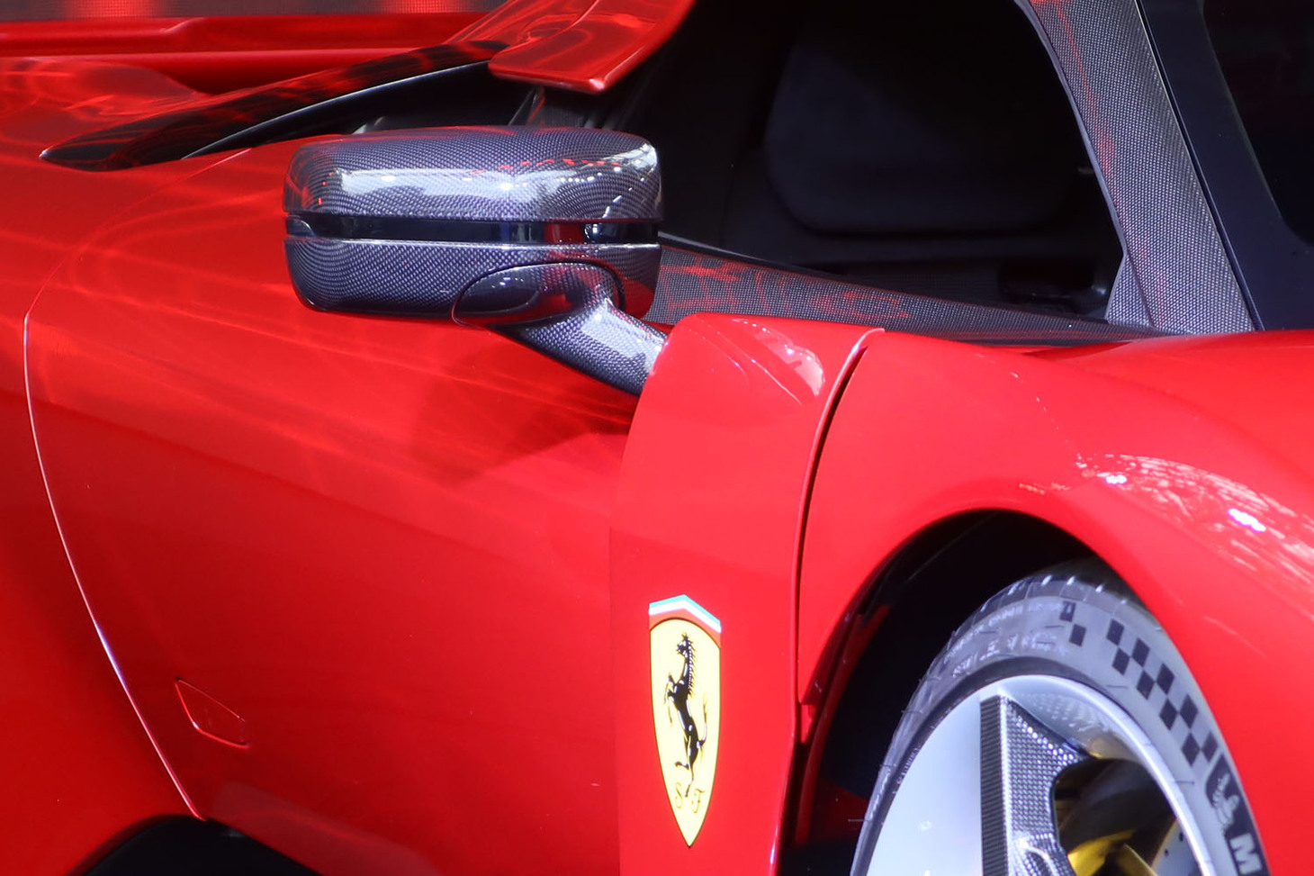 フェラーリF80 内装・外装など66枚 【画像・写真】 - webCG