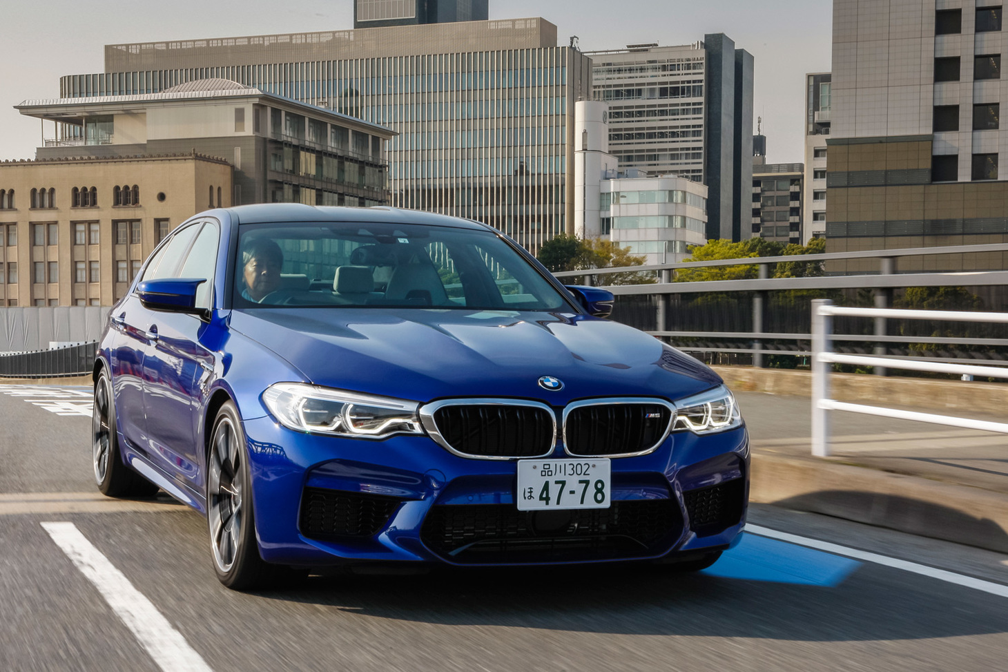 BMW M5（4WD/8AT）【試乗記】 の画像20枚 - webCG