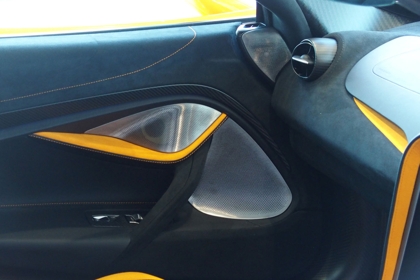 マクラーレン750S 内装・外装など54枚 【画像・写真】 - webCG