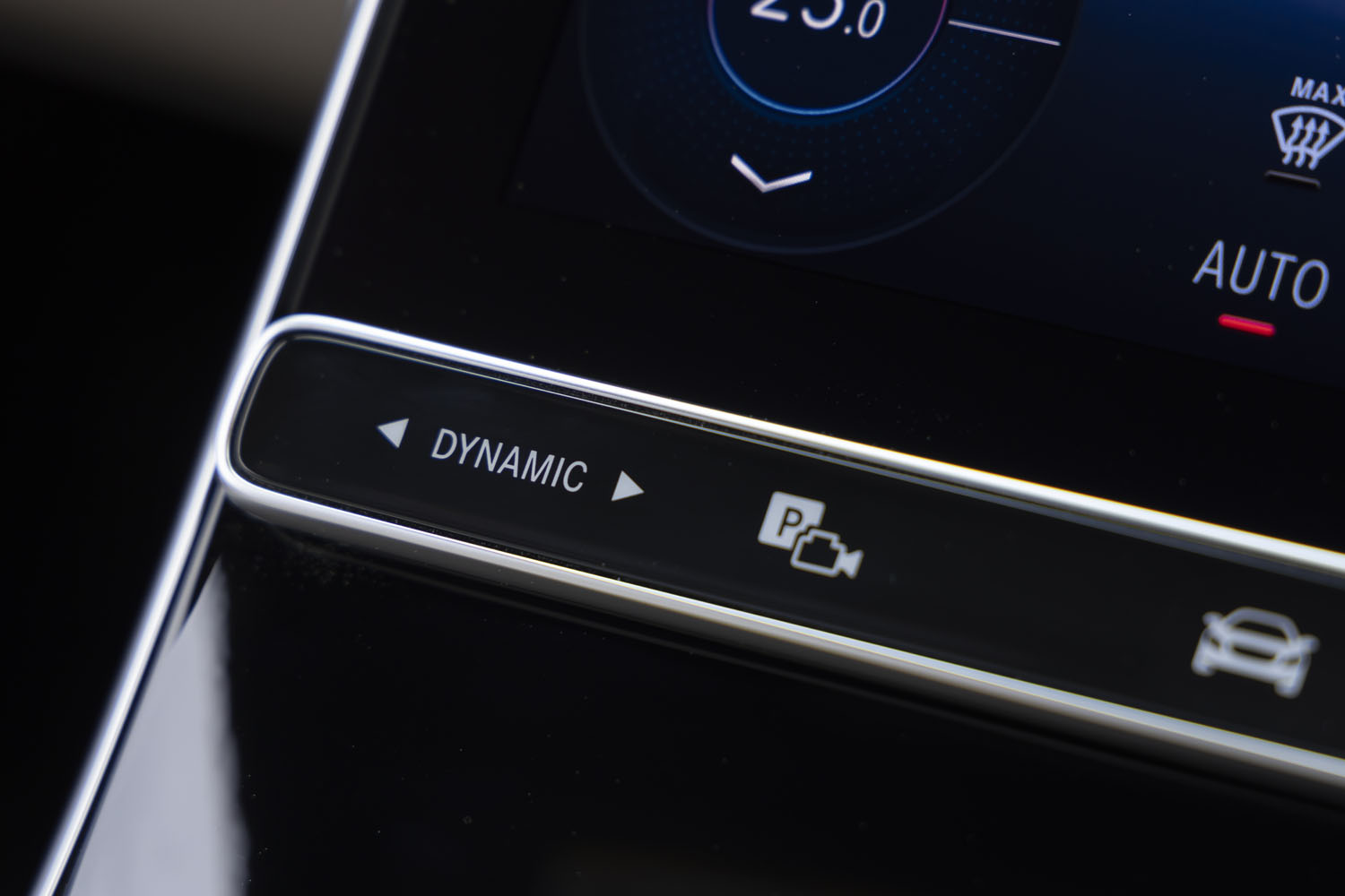 メルセデス・ベンツCLE クーペで至高のドライビングプレジャーを味わう 【メルセデス流“王道のクーペ”がかなえる世界＜AD＞】 - webCG