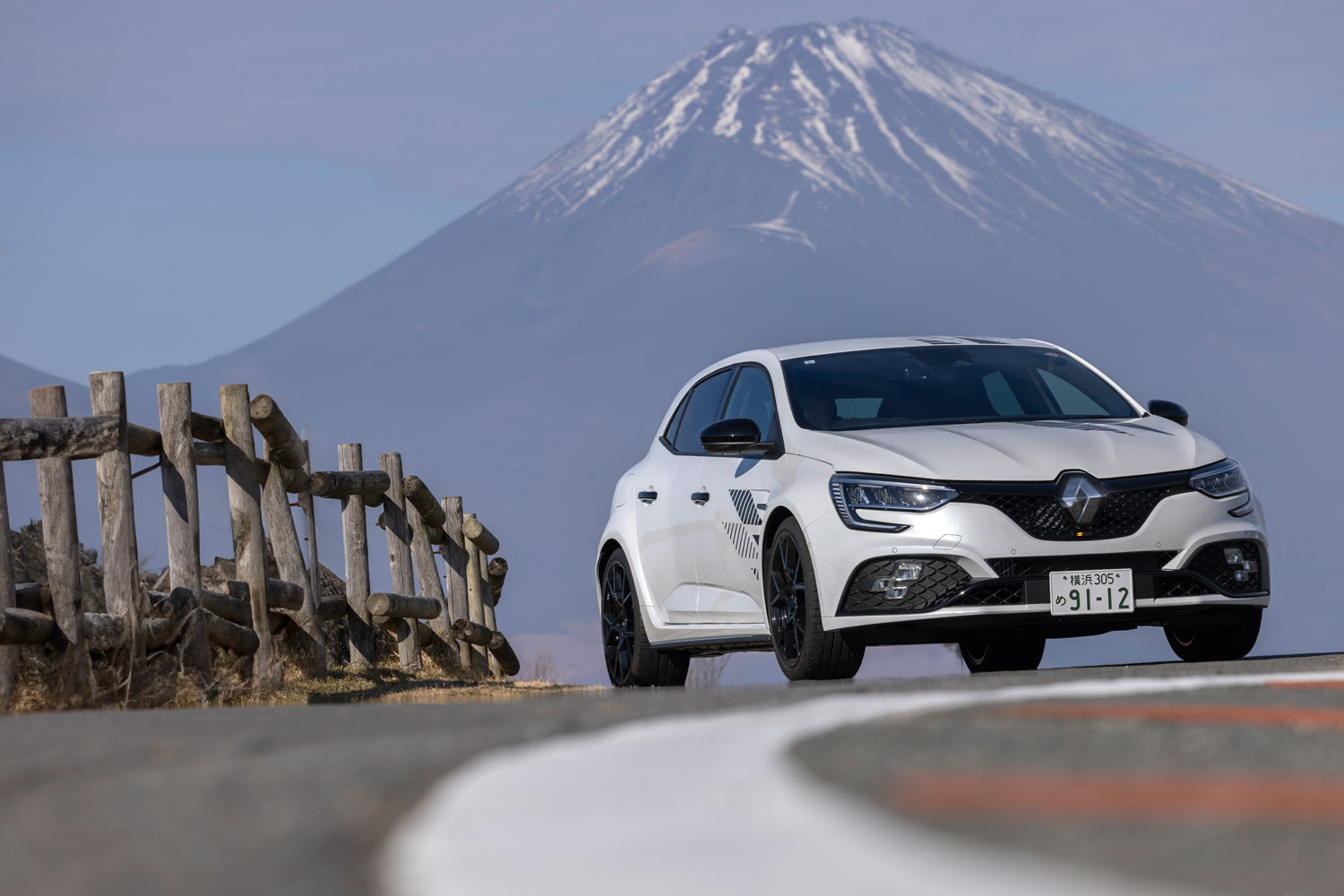 “R.S.”最後のマシン メガーヌ ルノースポール ウルティムが駆ける 【RENAULT SPORT最後のモデルに宿るフィロソフィー＜AD＞】 - webCG