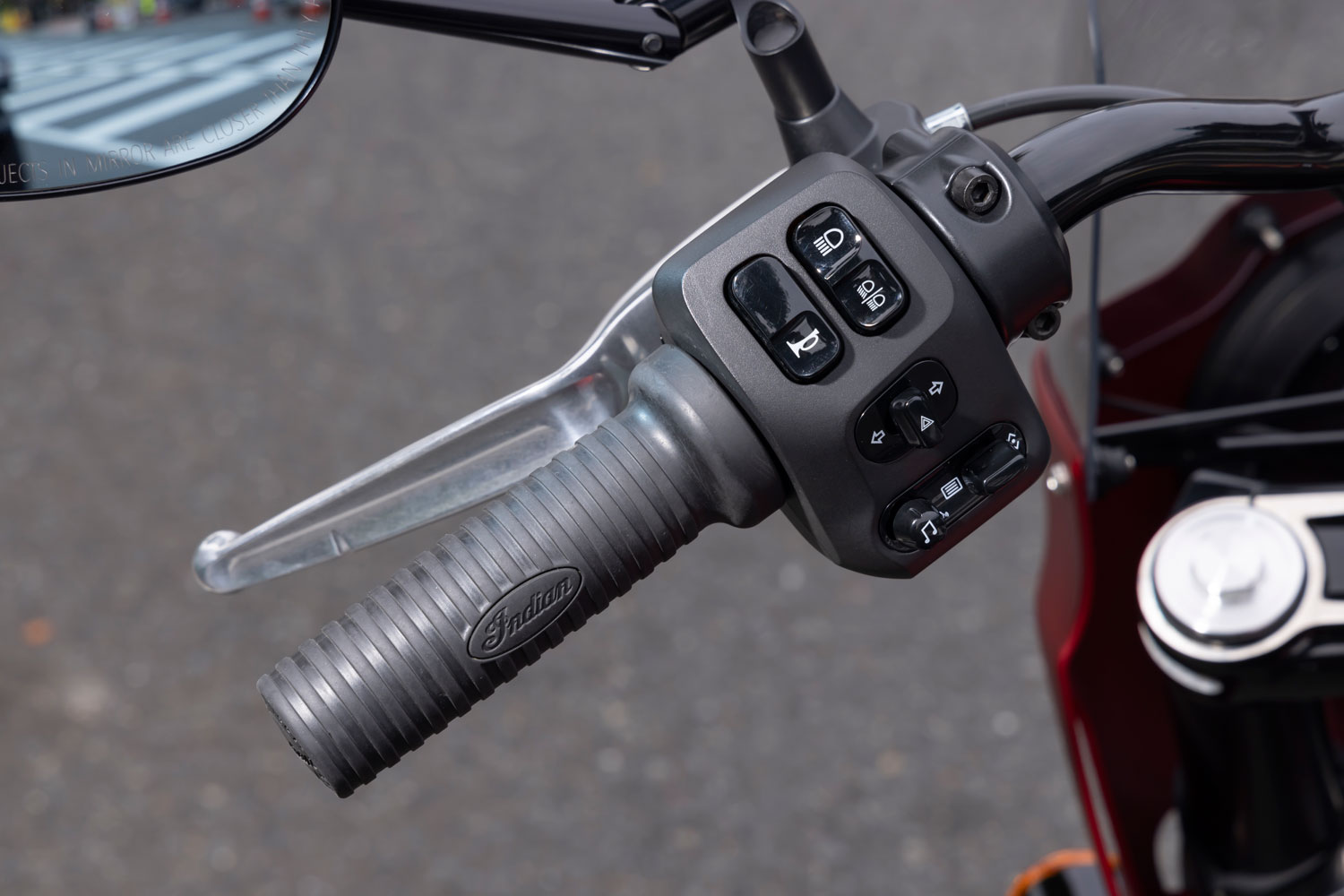 走りのアメリカンクルーザー「インディアン・スポーツチーフ」を知る・試す 【比類なきパフォーマンスとヘリテージ Indian Sport Chiefの真価＜AD＞】 - webCG