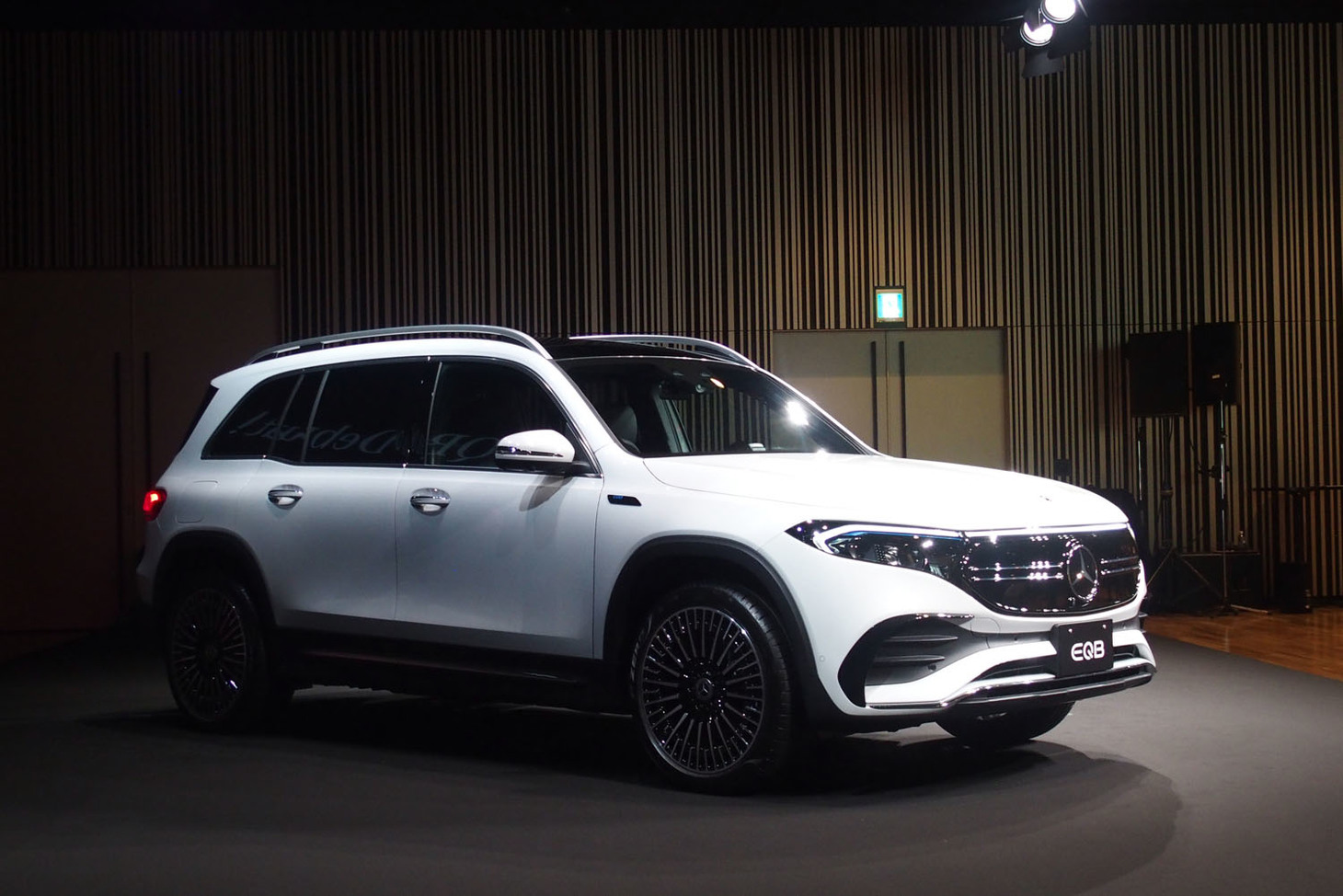 メルセデス・ベンツEQB 内装・外装など67枚 【画像・写真】 - webCG