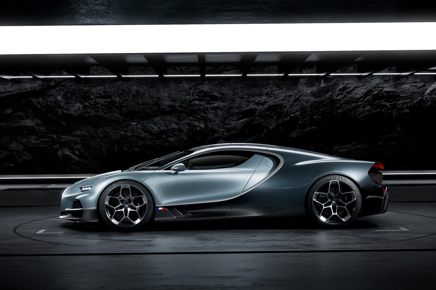 ブガッティ・トゥールビヨン 内装・外装など58枚 【画像・写真】 - webCG