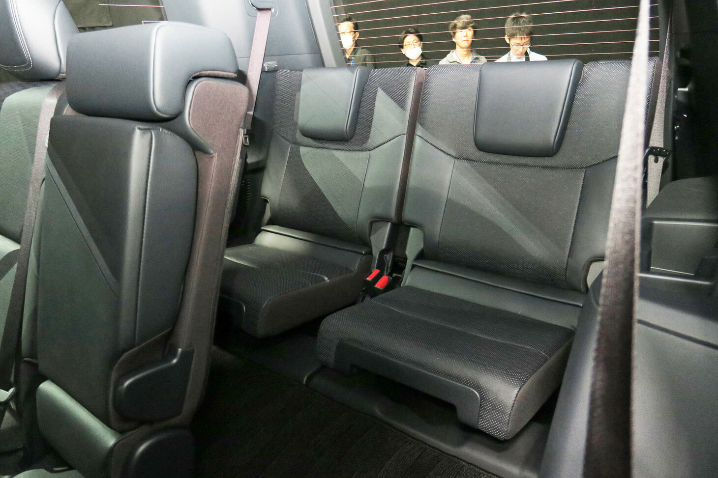 トヨタ・ランドクルーザー“250” 内装・外装など73枚 【画像・写真】 - webCG