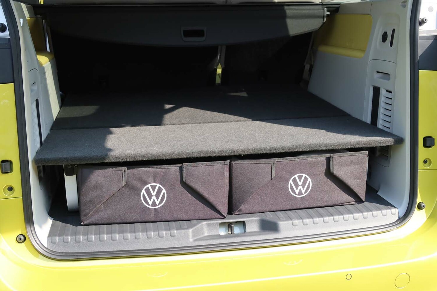 フォルクスワーゲンID.Buzz／タイプ2 内装・外装など40枚 【画像・写真】 - webCG