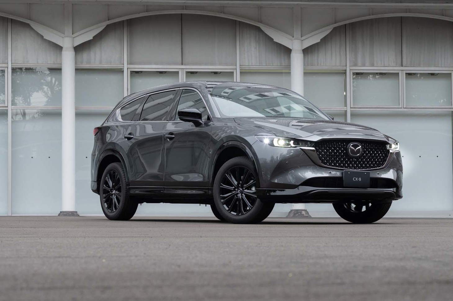マツダが「CX-8」を大幅改良 新デザイン採用で質感アップ 【ニュース】 の画像9枚 - webCG