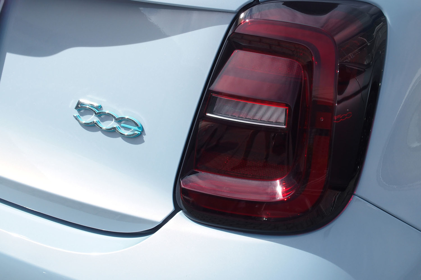 フィアット500e 内装・外装など80枚 【画像・写真】 - webCG