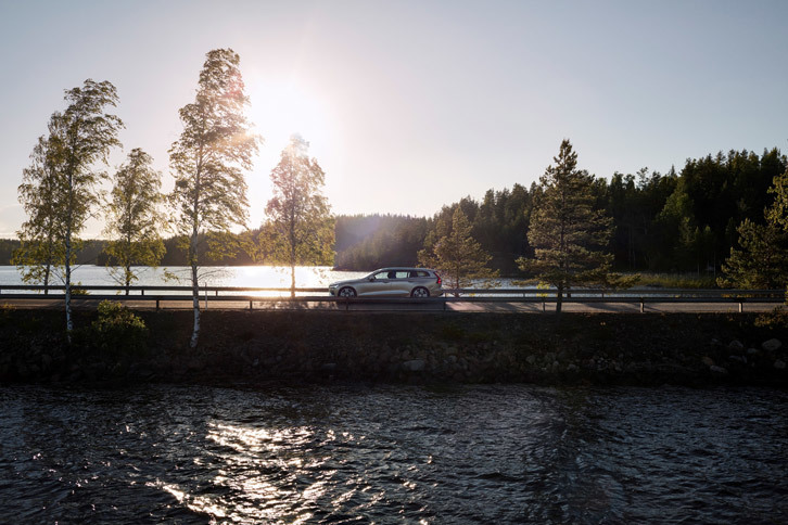 ボルボV60 内装・外装など70枚 【画像・写真】 - webCG